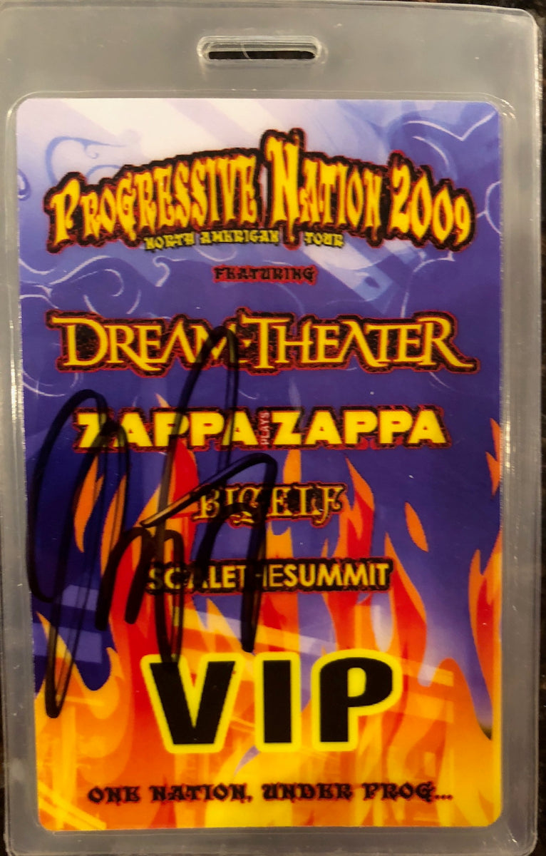 Autographed Progressive Nation 2009 VIP Tour Laminate – MP4 Productions